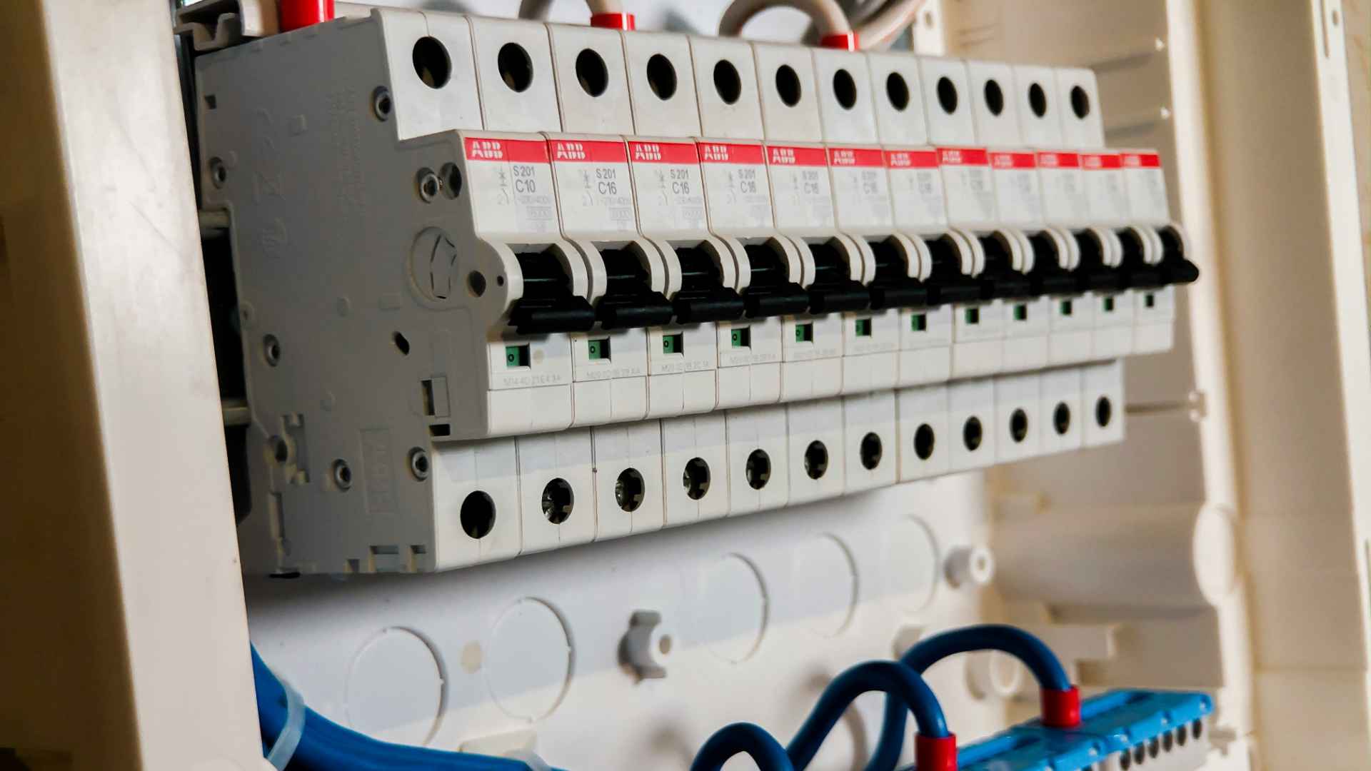 CES Electrical Services - Your Electrical Experts